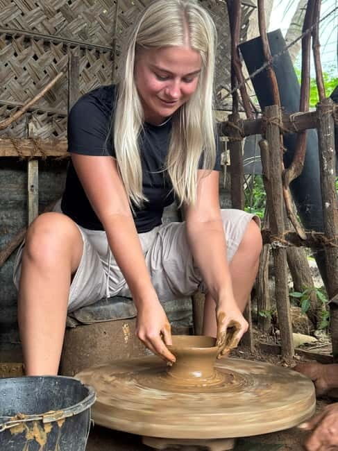 Yala Village Tour: Pottery Class, Lake and Temple Visits - Exploring the Heart of Yala Village