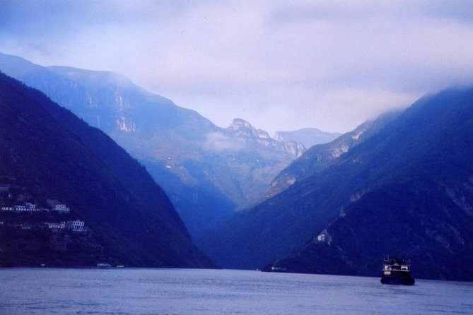 Yangtze River Cruise from Chongqing to Yichang Downstream in 4 Days 3 Nights - What You’ll Love About this Cruise