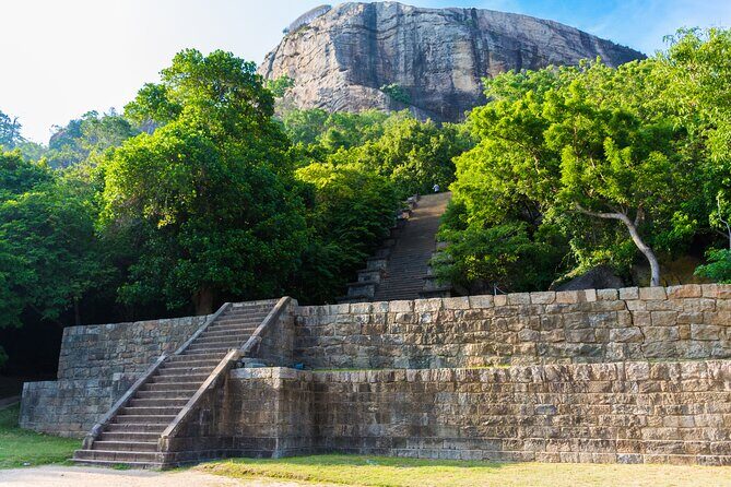 Yapahuwa Ancient Kingdom from Dambulla - Key Points
