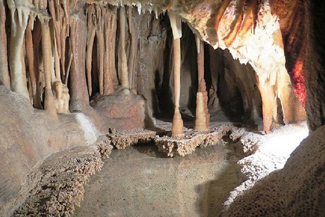 Yarrangobilly Caves: Jillabenan Cave Guided Tour - Exploring Jillabenan Cave: The Heart of the Experience