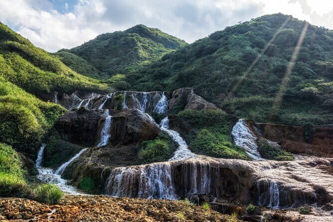 Yehliu, Jiufen & Pingxi Day Tour from Taipei - FAQ