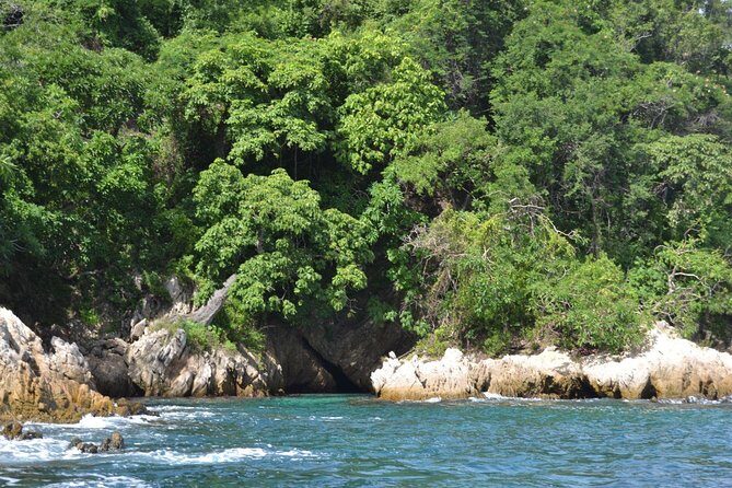Yelapa and Majahuitas Snorkeling Cruise in Puerto Vallarta All Inclusive - An In-Depth Look at the Tour Experience