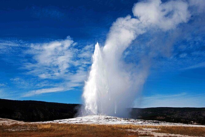 Yellowstone Grand Teton & Jackson Hole 5-day Fully Guided Tour - Exploring the Yellowstone Grand Teton & Jackson Hole 5-day Fully Guided Tour