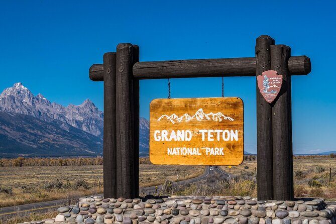 Yellowstone Grand Teton & Jackson Hole 5-day Fully Guided Tour - Key Points
