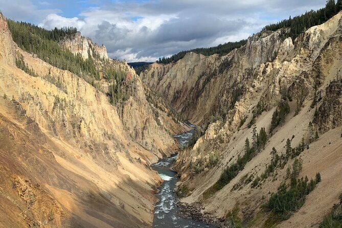 Yellowstone in a Day - Grand Loop Yellowstone Tour - FAQ