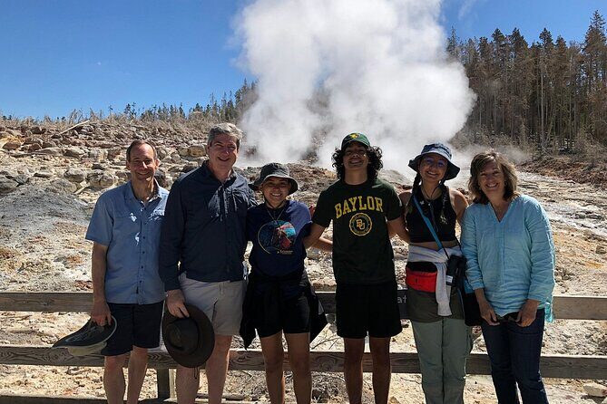 Yellowstone National Park Private Guided Tour - Full Day - A Detailed Look at the Yellowstone Private Guided Tour