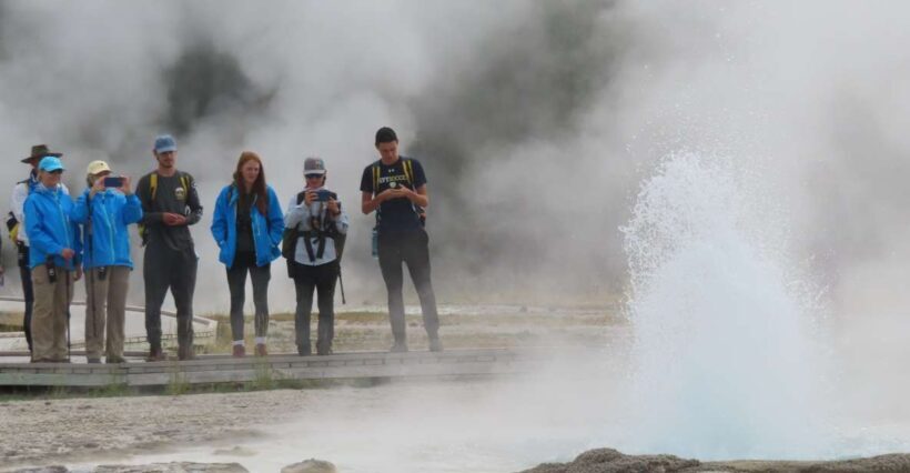 Yellowstone: Upper Geyser Basin Hike with Lunch - Key Points