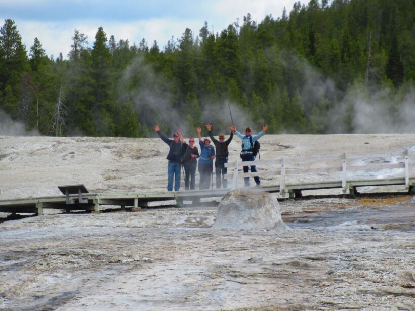 Yellowstone: Upper Geyser Basin Hike with Lunch - Wildlife and Nature Encounters