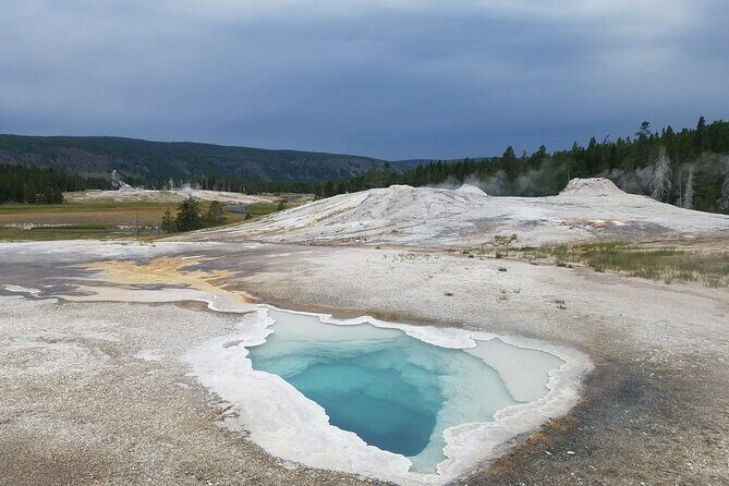 Yellowstone's Upper Geyser Basin: A Self-Guided Audio Tour - Exploring Yellowstone’s Upper Geyser Basin: A Closer Look