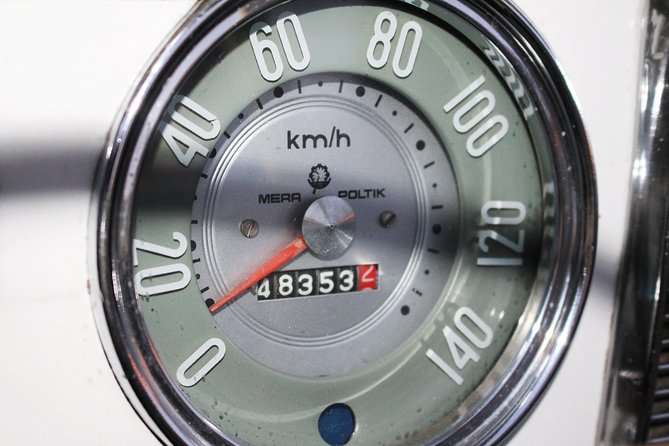 Yerevan City Tour With Drinks in a Classic Car With Photography - Capturing Memories: Photography Opportunities Throughout the Tour