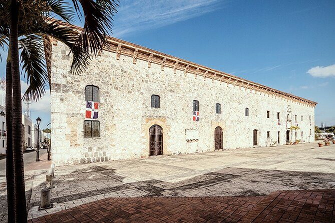 Yesterday and Today Historic Tour of Colonial Zone - Key Points