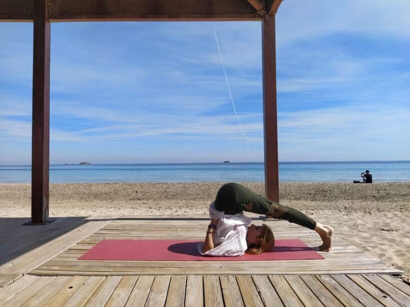 YOGA & MEDITATION AT THE BEACH OR IN THE FOREST - Practical Tips