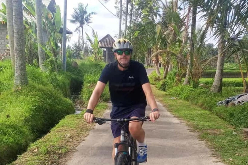 Yogyakarta: 3-Hour Bike Tour Through Villages with Transfers - Key Points