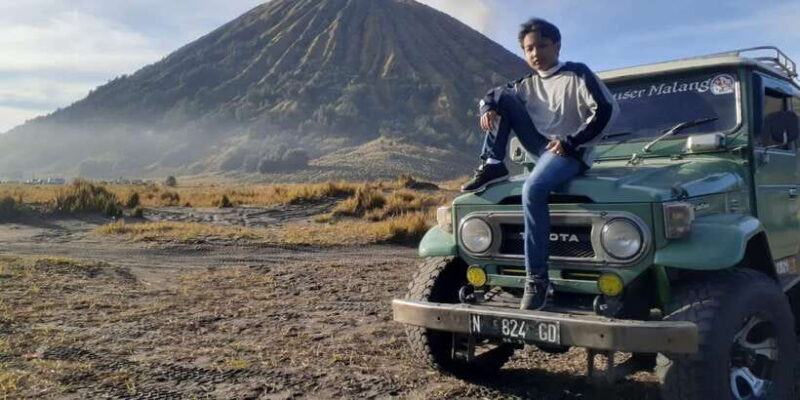 Yogyakarta: Borobudur, Bromo, Ijen, and Waterfall Tour - Key Points