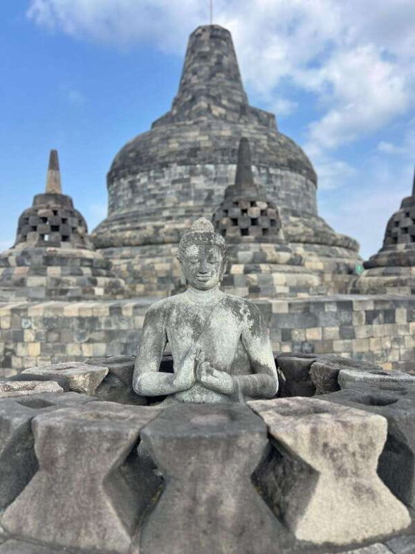 Yogyakarta : Borobudur (Climb) Afternoon Guided and transfer - What’s Included and What’s Not