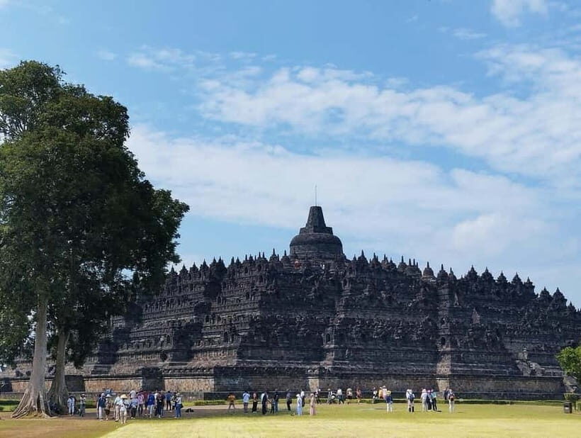 Yogyakarta: Borobudur Climb the Top & Mount Merapi Jeep Tour - Key Points