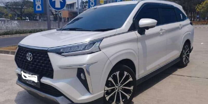 Yogyakarta: Borobudur Climb Top & Prambanan, Ticket Include - Key Points