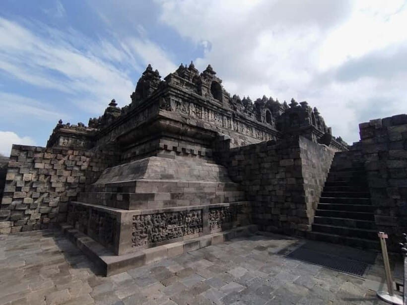Yogyakarta: Borobudur Half-Day Tour with Climb up Access - Final Verdict
