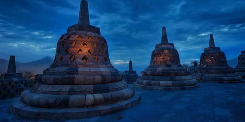 Yogyakarta : borobudur & kedung kayang waterfall - Practical Details and Tips