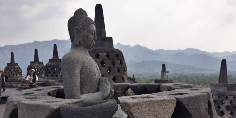 Yogyakarta: Borobudur, Merapi Jeep Tour, and Prambanan - The Day in Detail