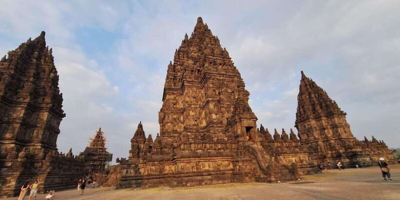 Yogyakarta :Borobudur, Merapi Volcano & Prambanan Temple - Practical Details & Value