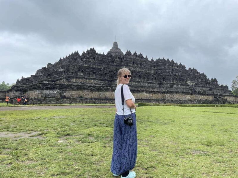 Yogyakarta: Borobudur Sunset Climb Up Shared Guided Tour - Authentic Traveler Experiences