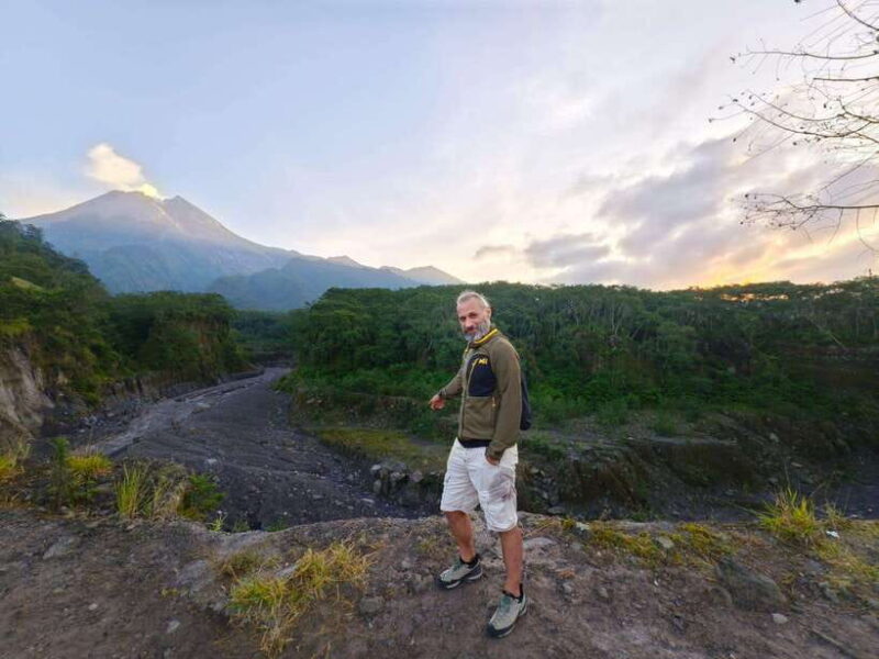 Yogyakarta : Borobudur(climb up temple) & sunrise mt merapi - The Sum Up