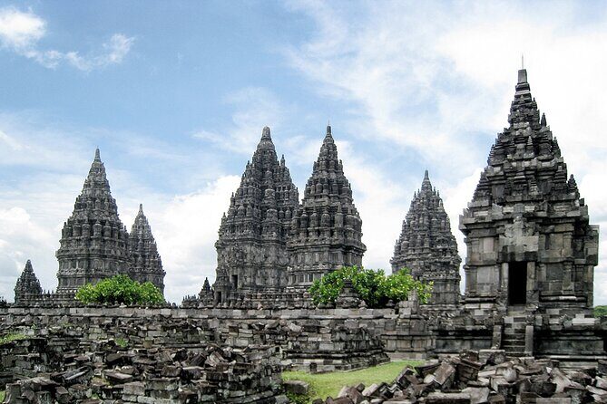 Yogyakarta-Bromo-Ijen Blue Fire-Bali, All Entrances Included. - The Sum Up