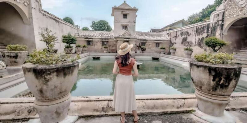 Yogyakarta City Tour : Taman Sari and Keraton Yogyakarta - Transportation and Logistics