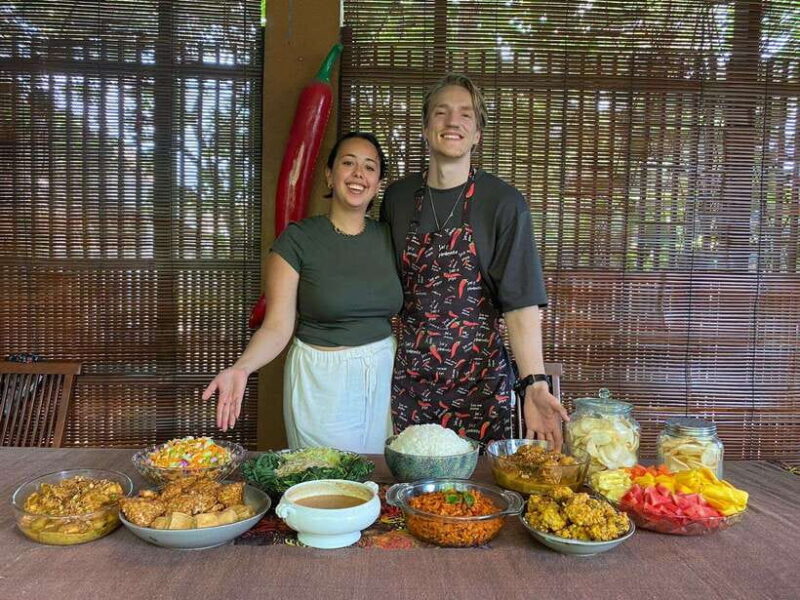Yogyakarta: Cooking Class with Traditional Market Tour - Key Points