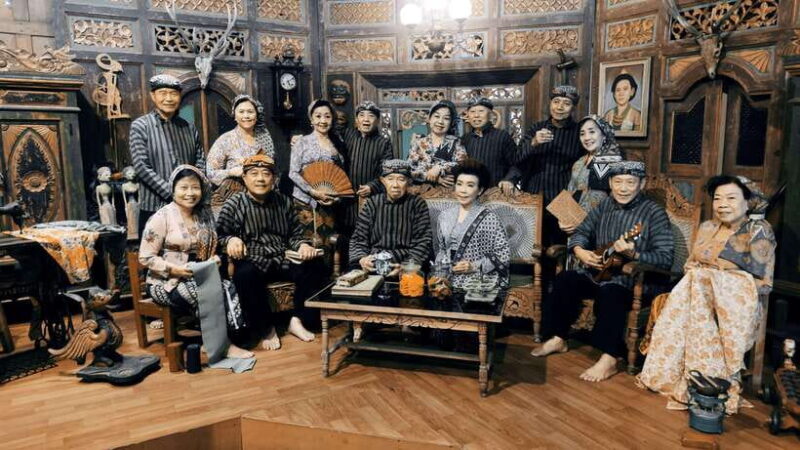 Yogyakarta: Customizable City Tour with Documented Journey - Key Points