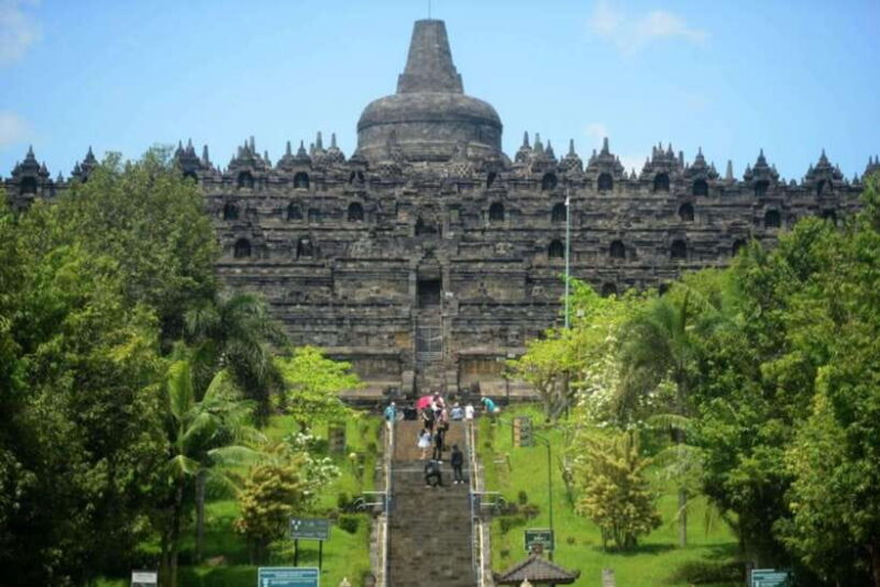 YOGYAKARTA ; CUSTOMIZED TOUR SERVICES AND CAR RENTAL - Summary