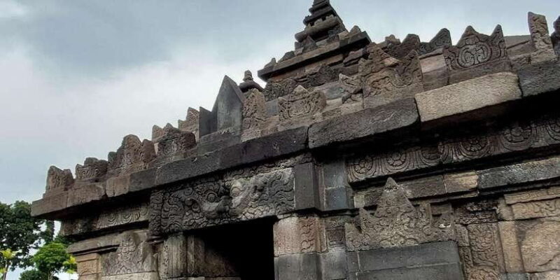 Yogyakarta : Explore Hidden Temple and Prambanan - Key Points