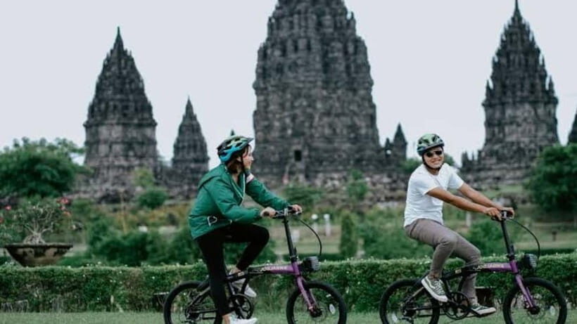 Yogyakarta: Half-Day Guided Bike City Tour - Key Points