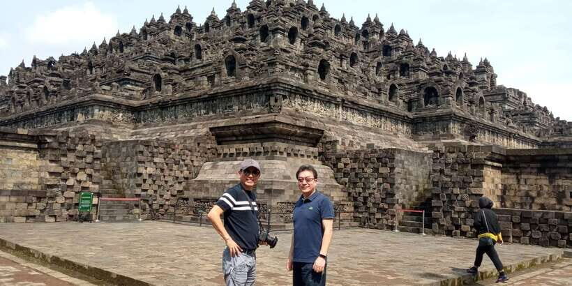 Yogyakarta: Highlight Tour of Java Borobudur, Bromo & Ijen - Key Points
