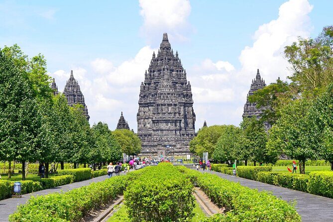 Yogyakarta Highlights Private Walking Tour - Who Should Consider This Tour?