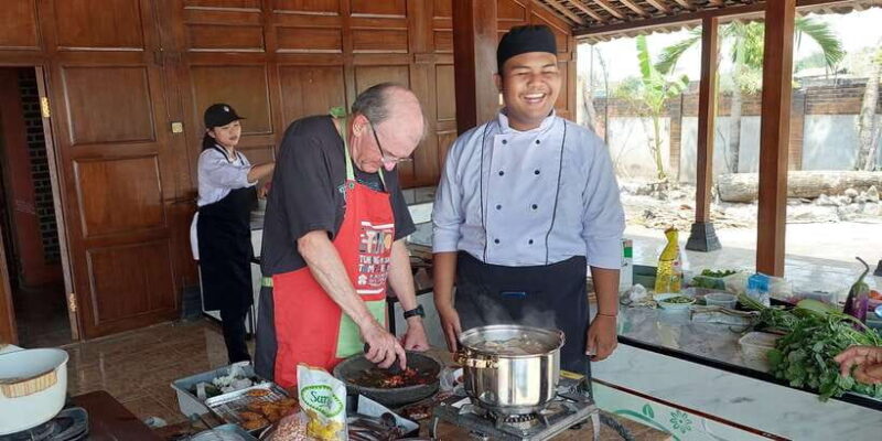 Yogyakarta: Javanese Cooking Class & Market Tour - The Sum Up