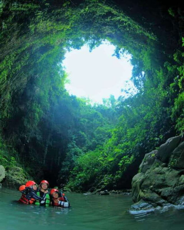 Yogyakarta; Jomblang Cave and Kali suci Tubing Rafting - The Value of the Tour