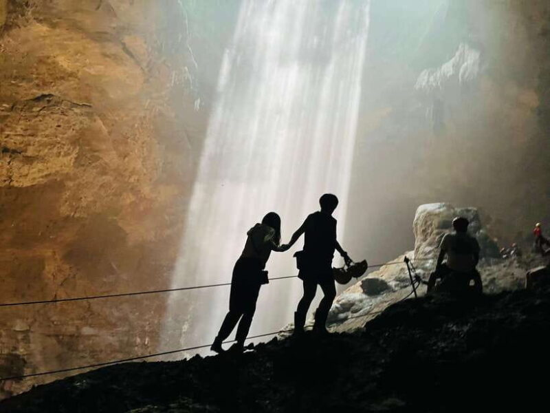 Yogyakarta: Jomblang Cave Half Day Adventure - The Descent: From Top to Bottom