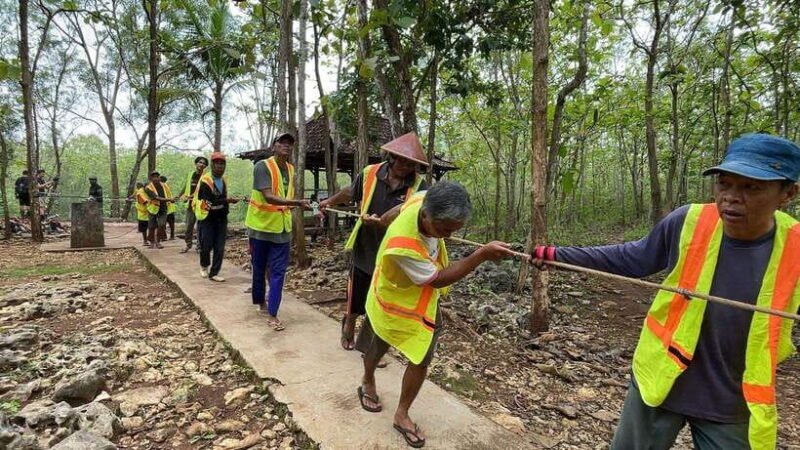 Yogyakarta: Jomblang Cave & Pindul Cave Guided Shared Tour - Key Points