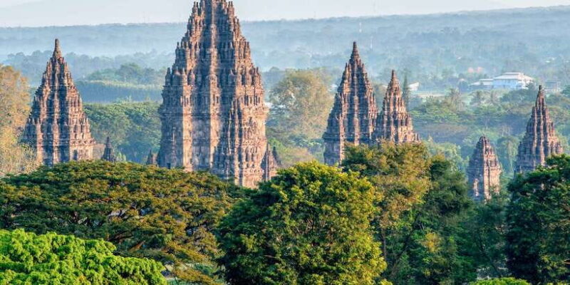 Yogyakarta: Palace, Water Castle & UNESCO Temple Guided Tour - Why This Tour Stands Out