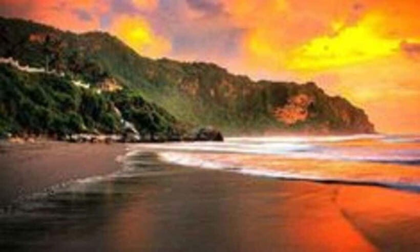 Yogyakarta: Parangtritis Beach Sunset Experience - Key Points