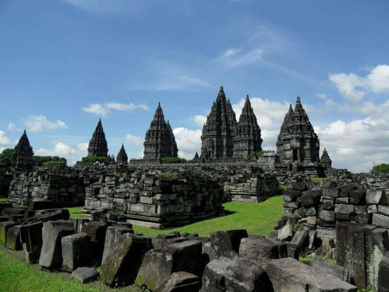 Yogyakarta : Prambanan sunset + Ramayana Ballet - Key Points