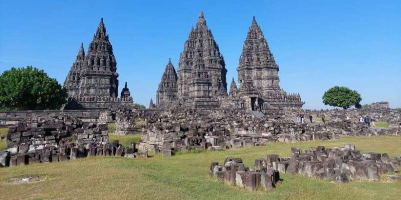 Yogyakarta: Prambanan Temple Morning Tour and Palace Tour - The Practicalities: Logistics and Value