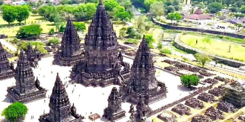 yogyakarta : prambanan temple sunset and ramayana ballet - The Sum Up