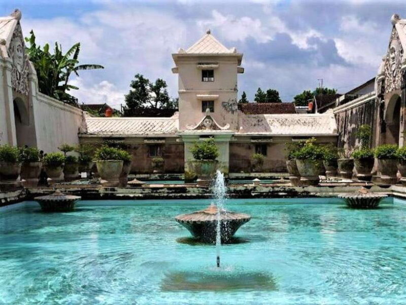 Yogyakarta Private Tour Prambanan Temple and Sultan Palace - Why This Tour Works Well for Travelers