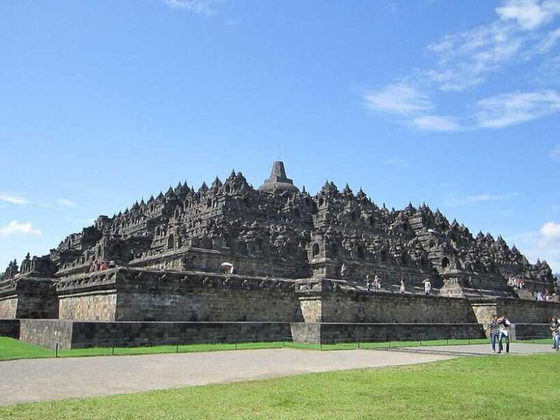 Yogyakarta: Private Tour with Borobudur and Prambanan - FAQ