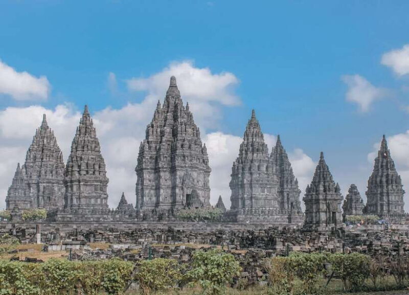 Yogyakarta : Sultan Palace WaterCastle and Prambanan Guided - Water Castle: A Hidden Gem