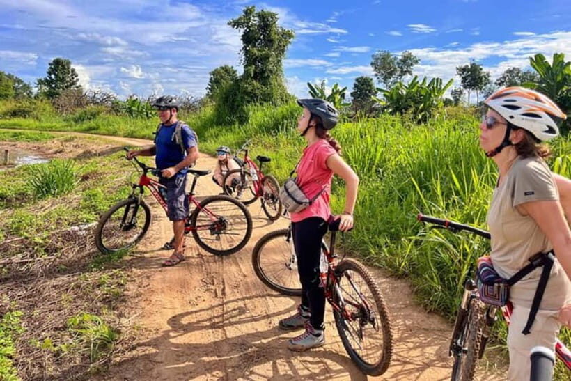 Yogyakarta; Sunrise at view point and Borobudur Cycling tour - Who Will Enjoy This Tour?