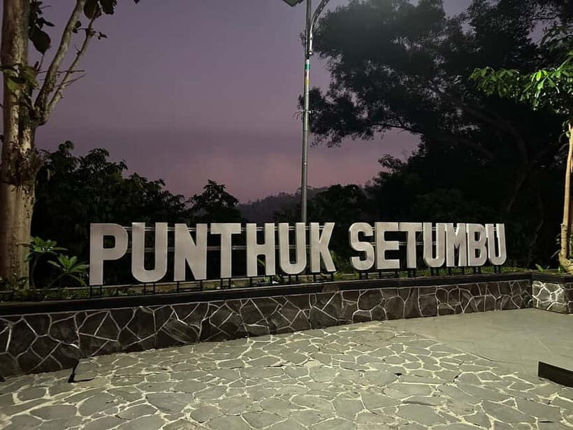 Yogyakarta Sunrise Tour From Punthuk Setumbu Plus Borobudur - Key Points